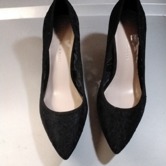 Kelly & Katie | Shoes | 35 A Pair Of Black Lace Kelly Katie | Poshmark